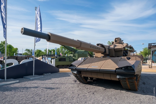 KNDS unveils new tank concept, long-range artillery system (EUAD:BATS ...