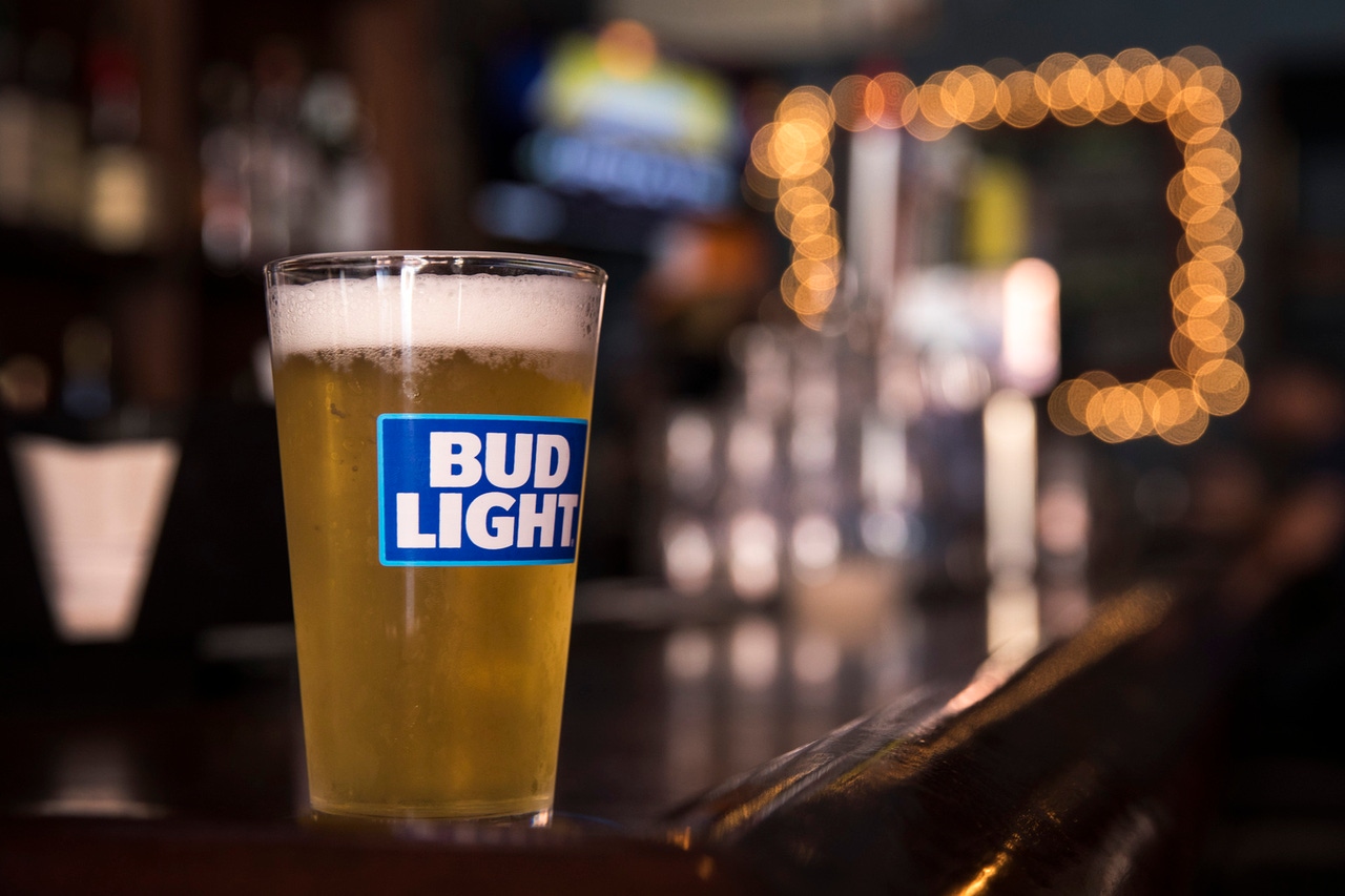 AB InBev CEO laments Bud Light ‘misinformation’ in interview (NYSE:BUD) | Seeking Alpha