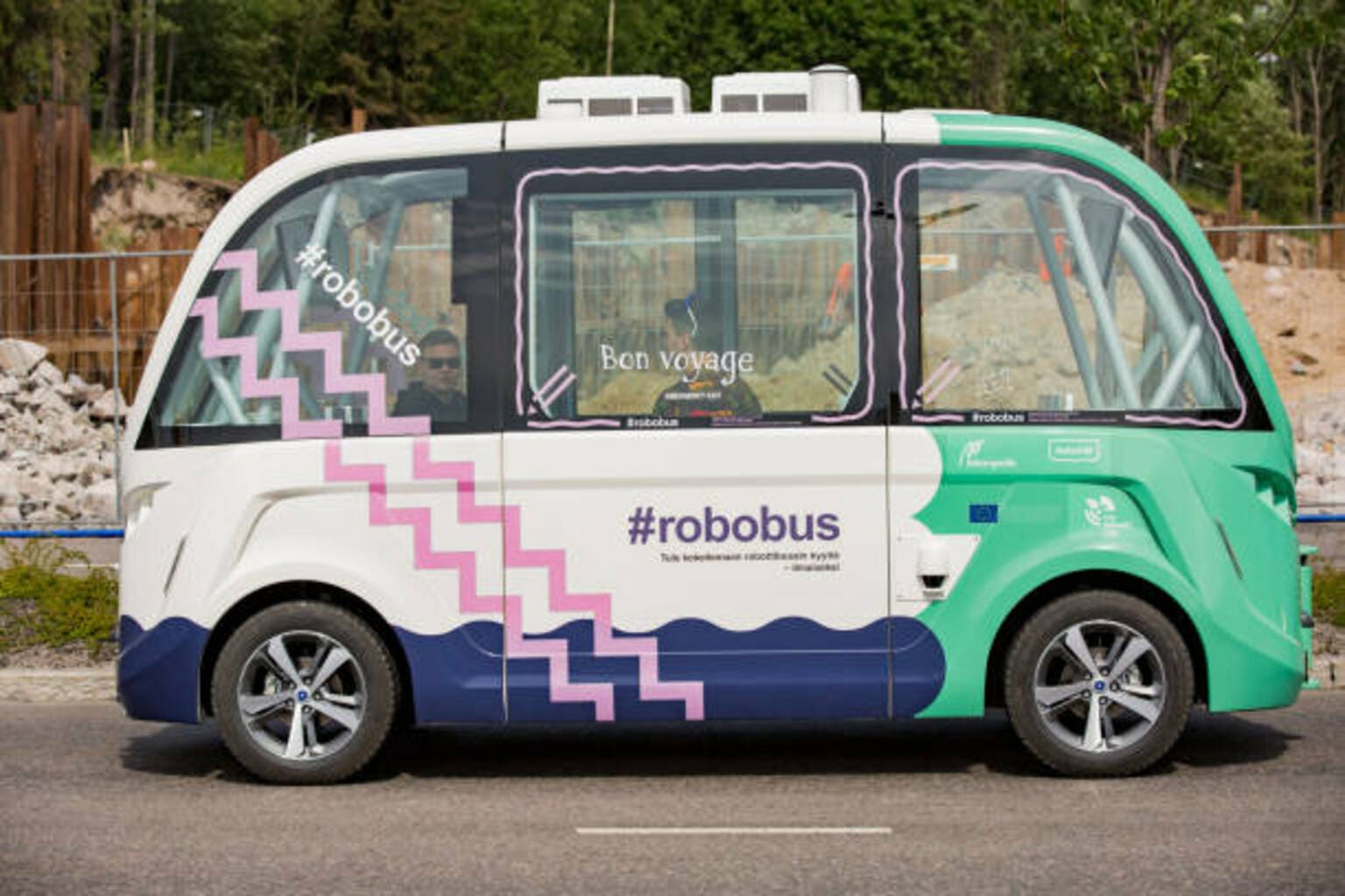 WeRide, Grab unveil autonomous ride service in Singapore (WRD:NASDAQ) | Seeking Alpha