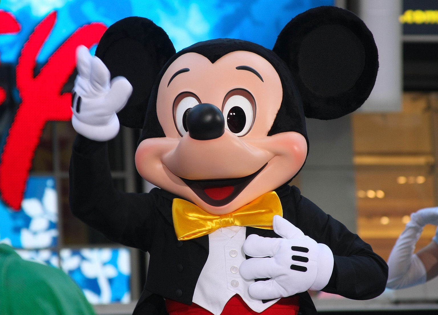 Disney's Mickey Is Tired And Needs A Rest: Sell Disney (NYSE:DIS ...