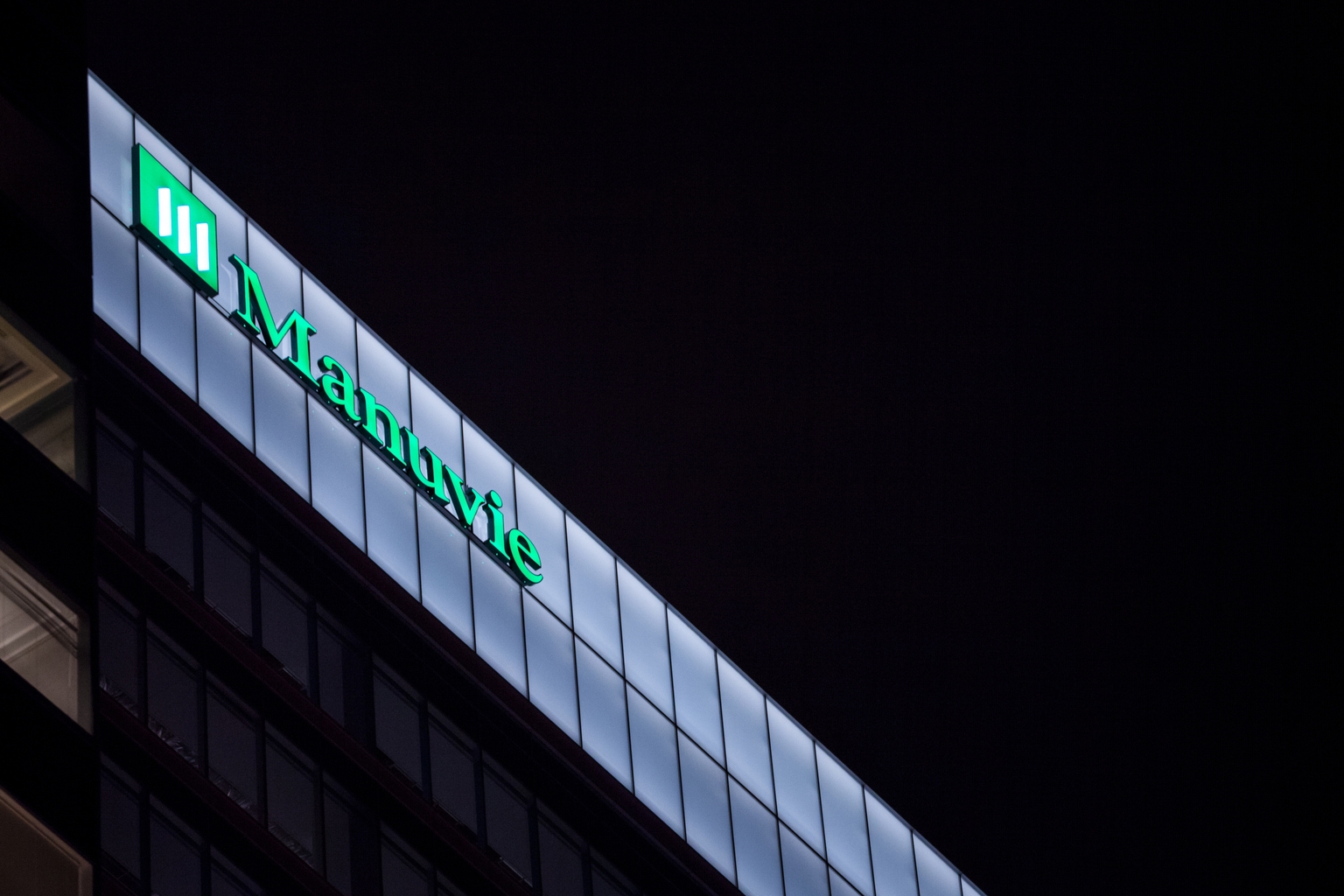 Manulife Financial Stock: Time For Little Caution (NYSE:MFC) | Seeking ...