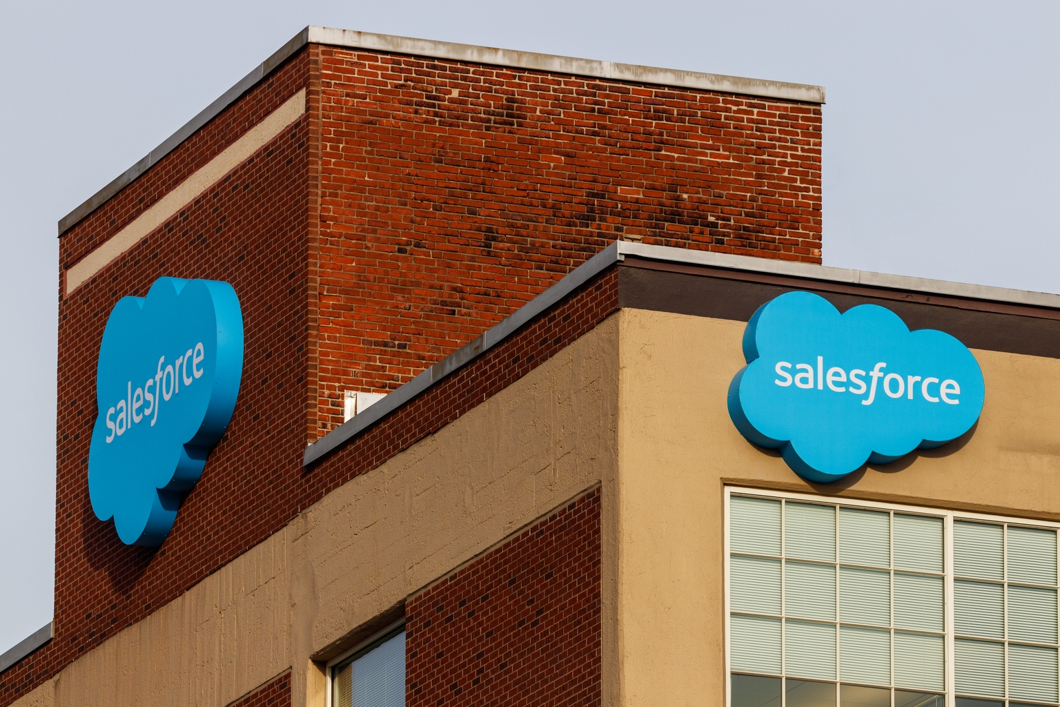 Salesforce's Stock Is Nothing But A Gift At This Price (NYSE:CRM ...