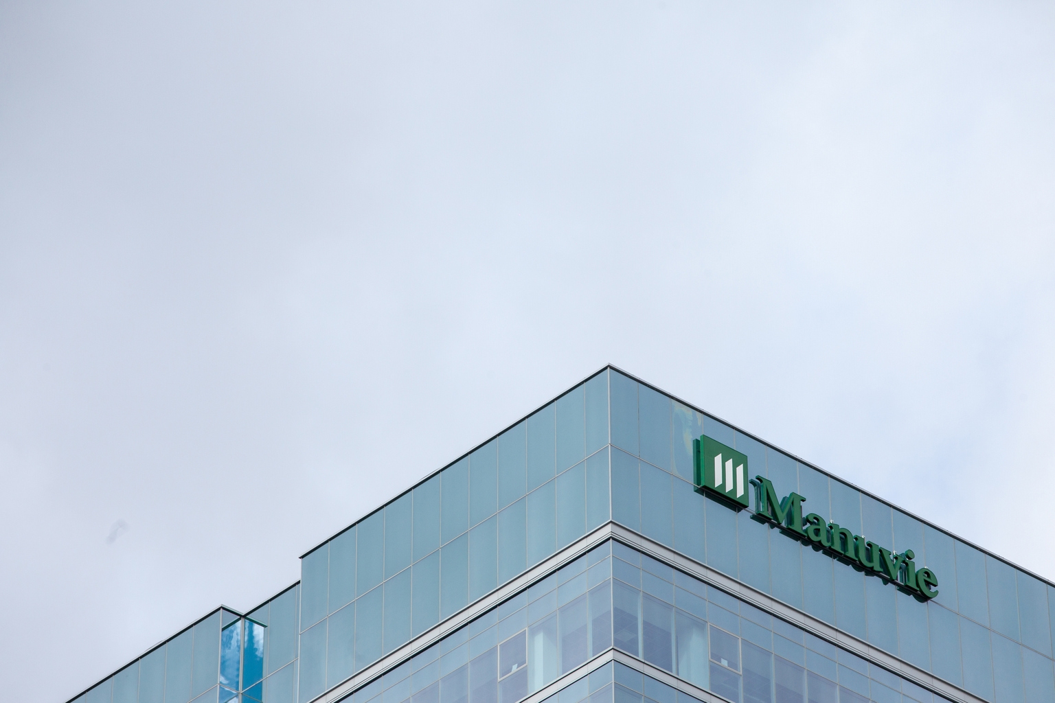 Manulife Financial: Lock In This Growing Dividend At A Discount (NYSE ...