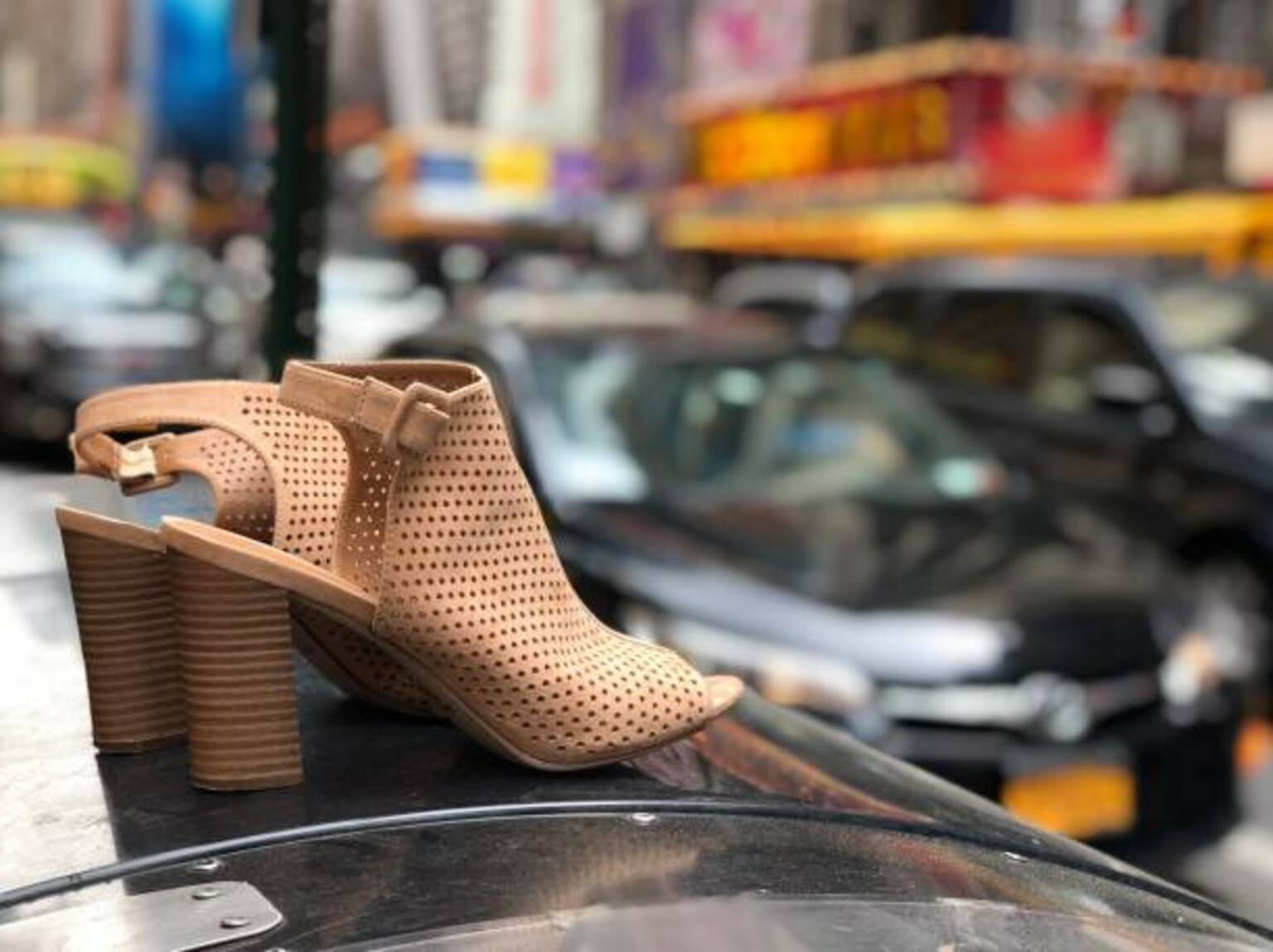 Uber Eats now offers delivery from DSW (UBER:NYSE) | Seeking Alpha