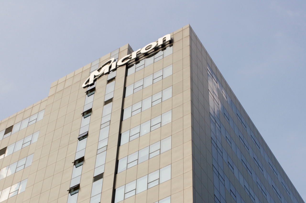 Micron Q1 Preview: AI Has Hit A Wall, This Is Good For Micron (NASDAQ ...