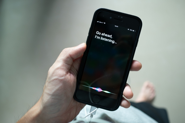 Siri Takes Center Stage In Apple's AI Strategy | Seeking Alpha