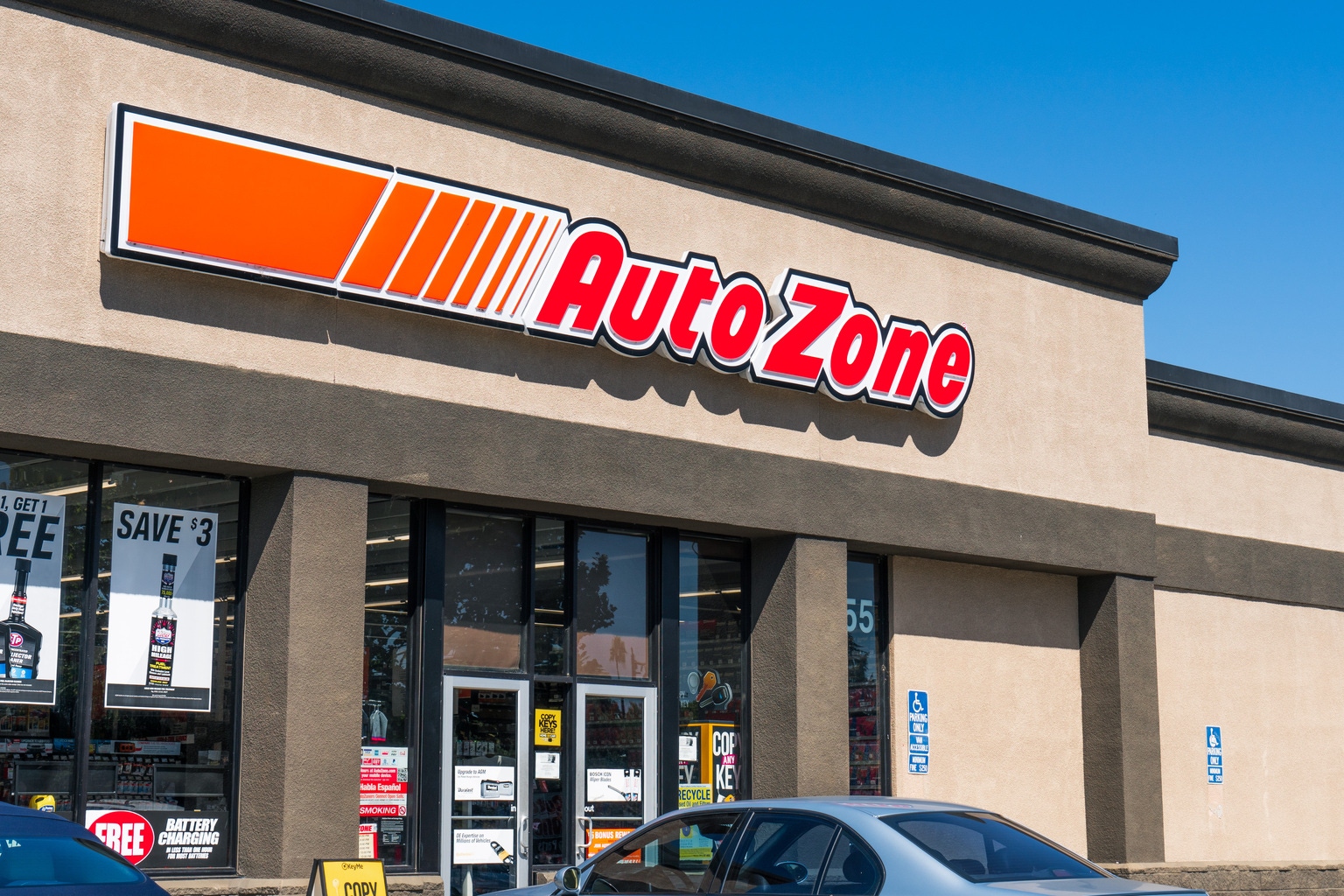 AutoZone: So Good, It Drives Me Nuts (NYSE:AZO) | Seeking Alpha