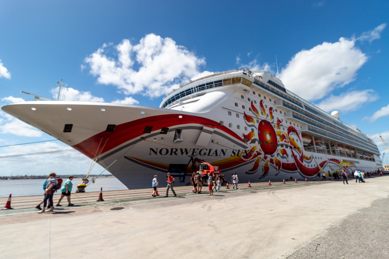 NCLH Share Price and News / Norwegian Cruise Line Holdings Ltd (NYSE)