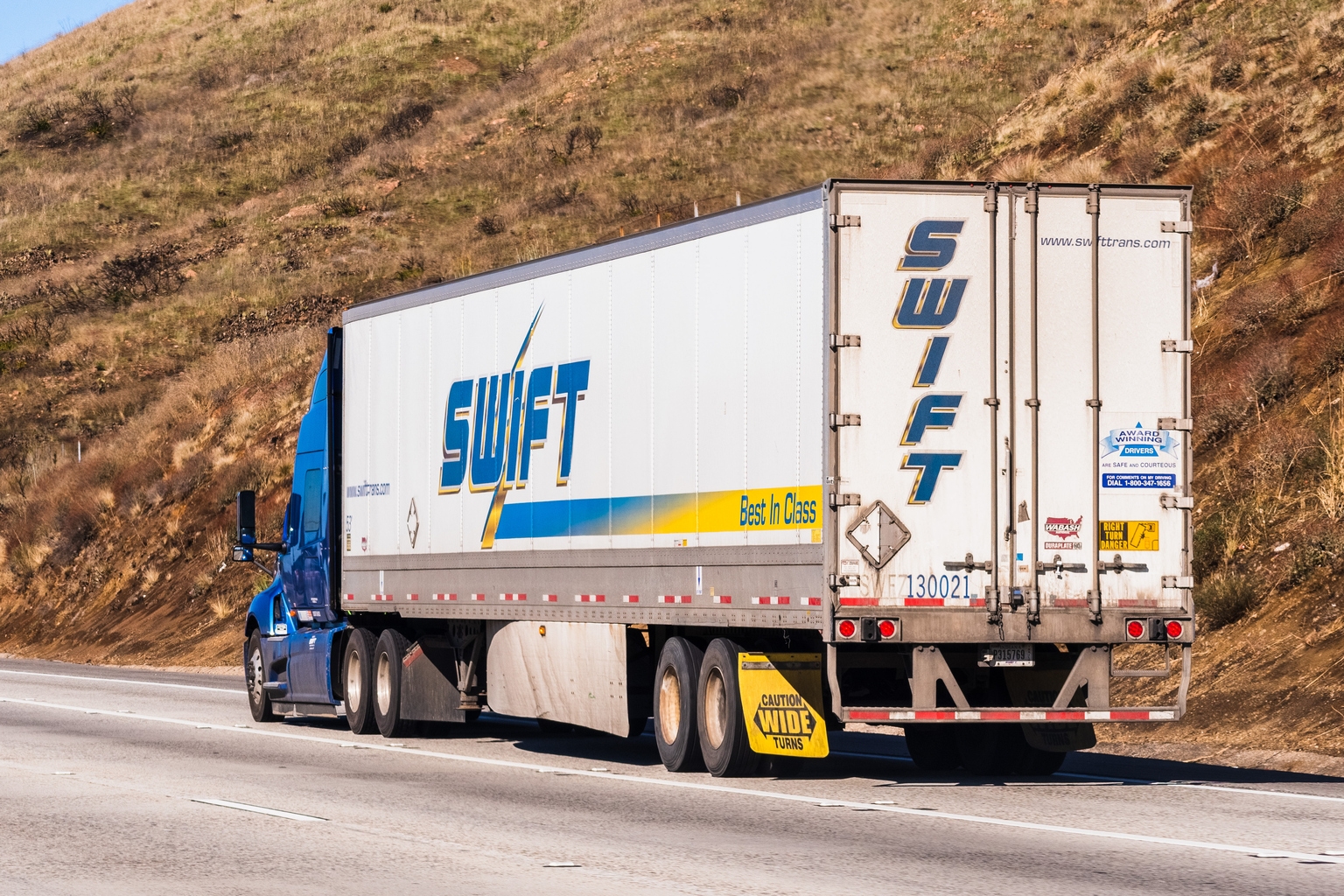 Knight-Swift Transportation Holdings Stock: Still Attractive (NYSE:KNX ...