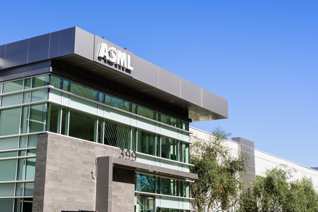 ASML gets to 'first light' landmark on new EUV lithography system ...