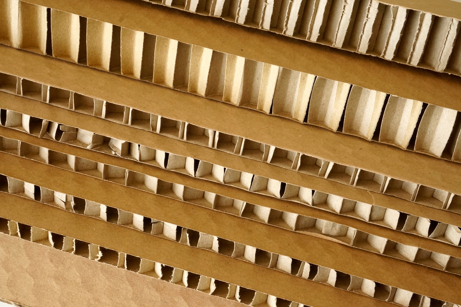 Smurfit Westrock: 3 Reasons To Consider This Underperforming Packaging ...