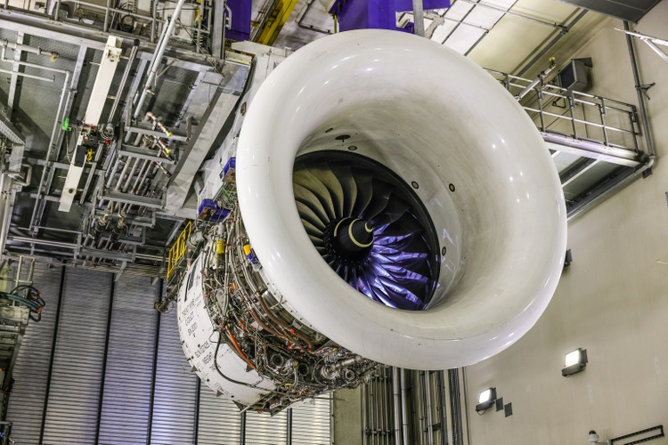 Rolls-Royce names new CFO, shakes up management (OTCMKTS:RYCEY ...