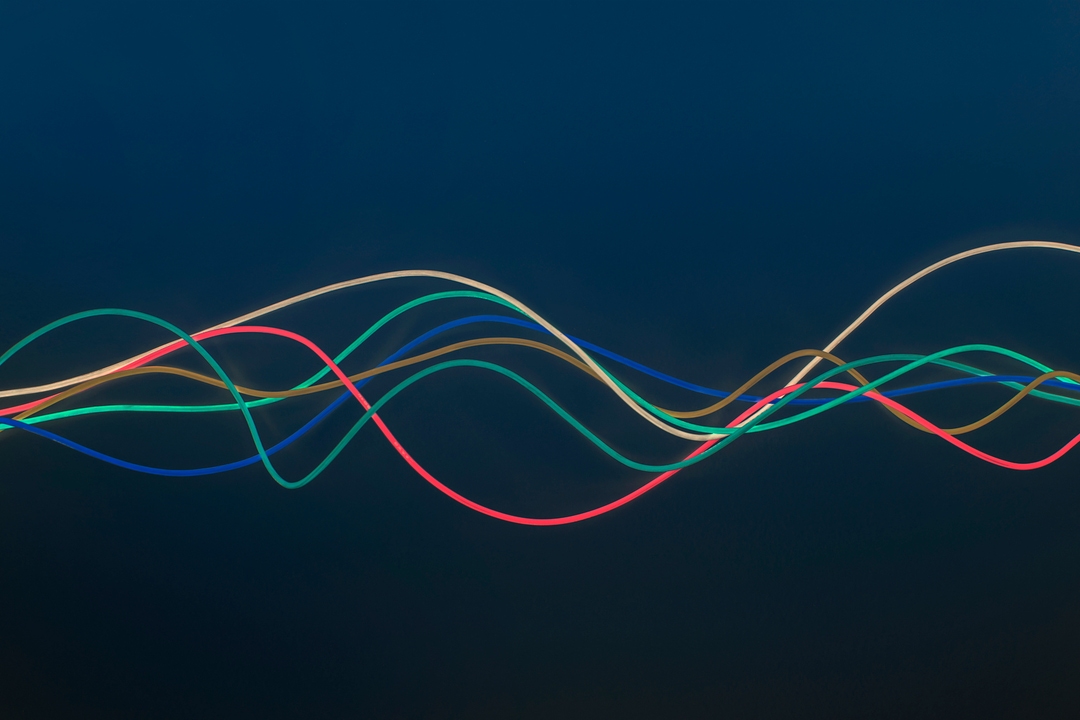 Versigent: Valuation Should Re-Rate Upwards If Management Hits Guidance ...