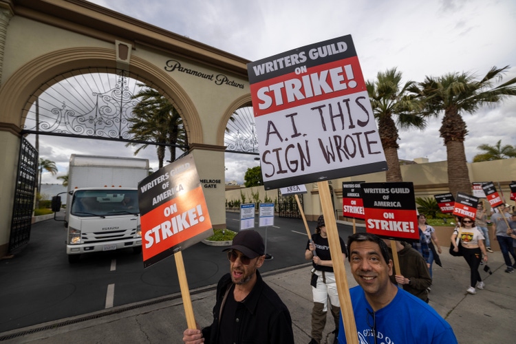 Hollywood actors go on strike, setting up historic entertainment shutdown (NYSE:DIS) | Seeking Alpha