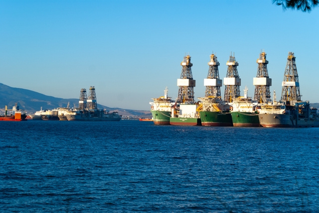 Transocean Increases Backlog By 16.5% Sequentially, Buy (NYSE:RIG ...
