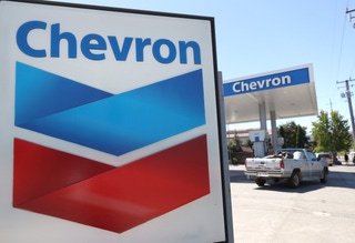 Chevron slides by most since April, reversing big Venezuela-fueled gain ...
