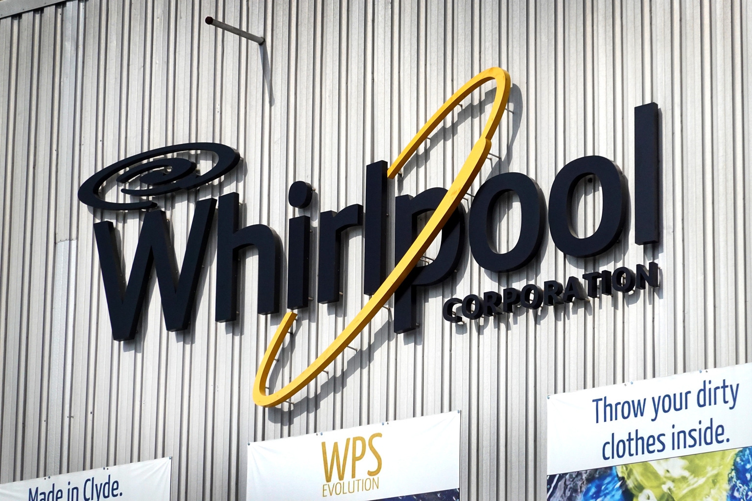 Whirlpool Stock: High Levels Of Debt And Stagnating Performance Not ...