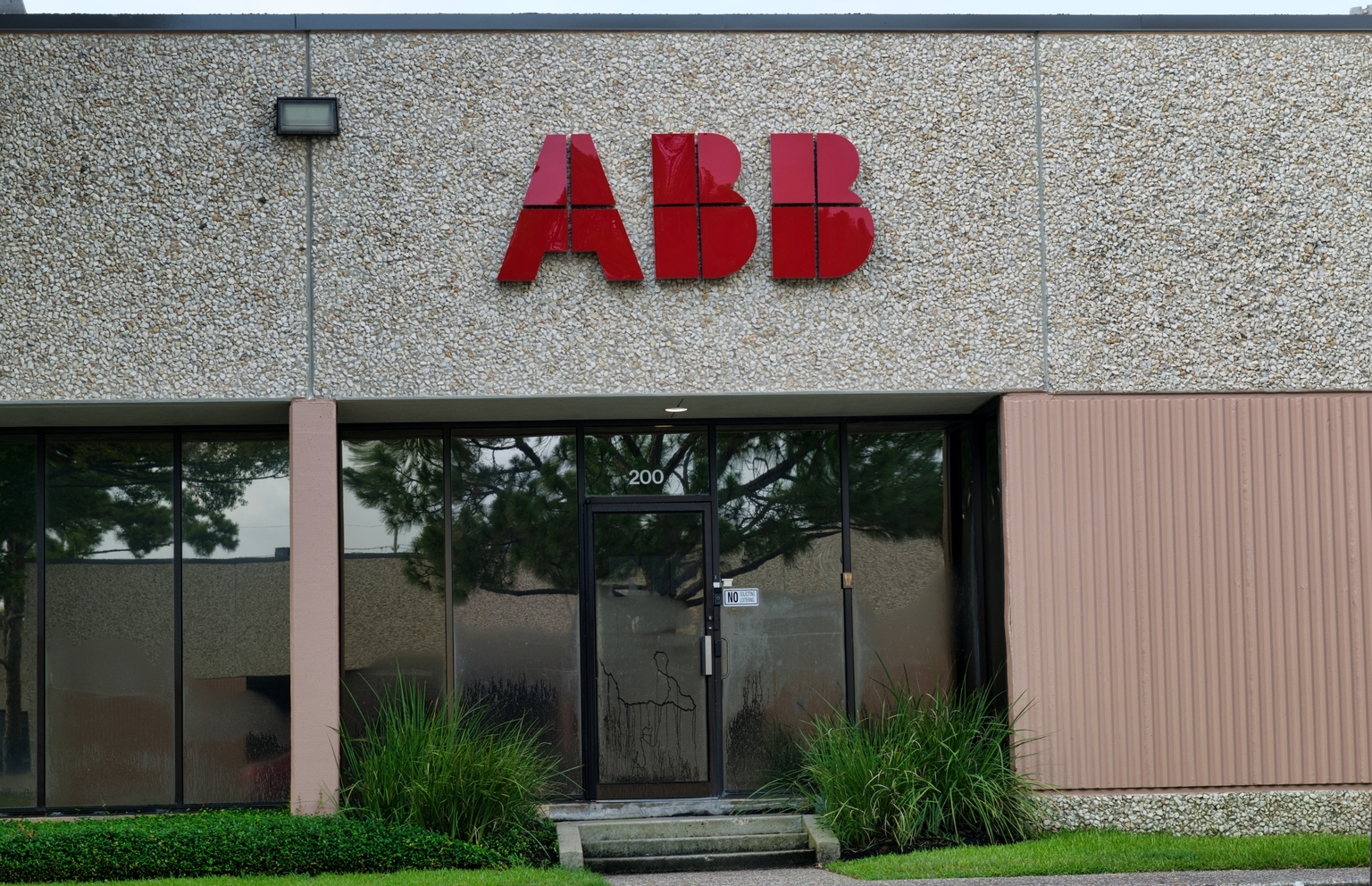 ABB Stock: One Of Several Robotic Arm Manufacturers Worth Watching ...