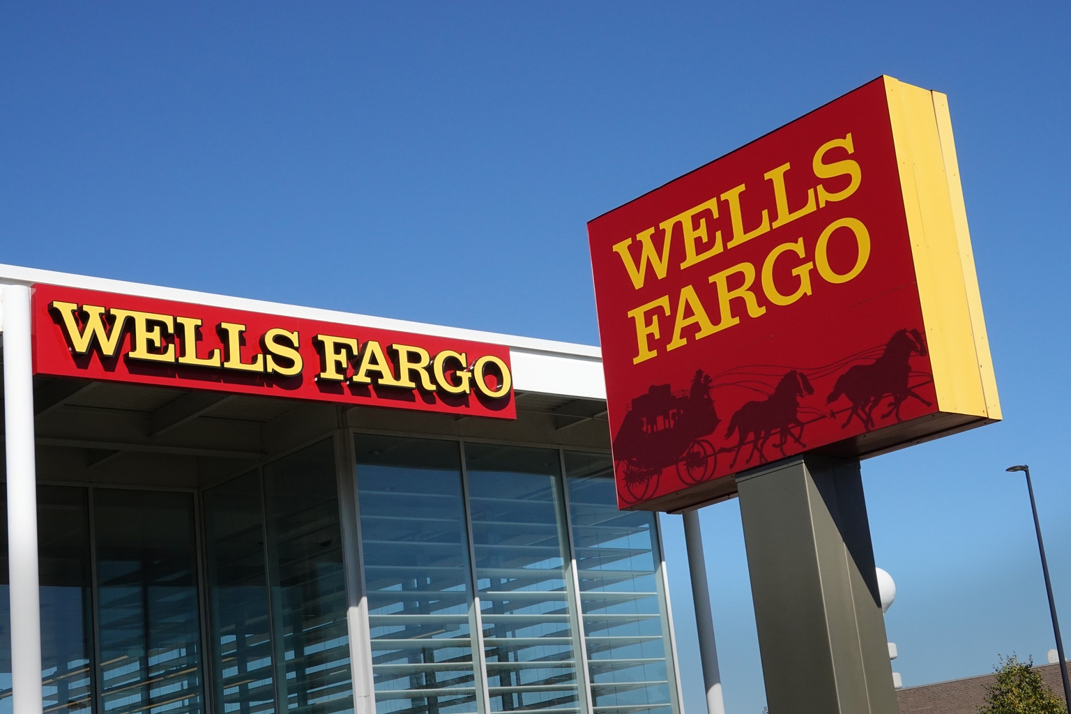 Wells Fargo CFO lays out growth opportunities from asset cap lift (WFC ...