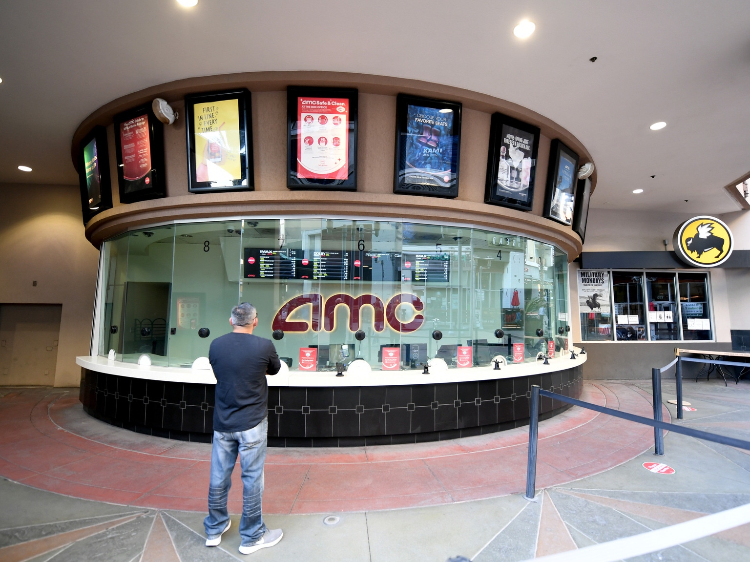 AMC And Antara Jointly Loosen Lockup Restrictions, But Why? (NYSE:AMC ...