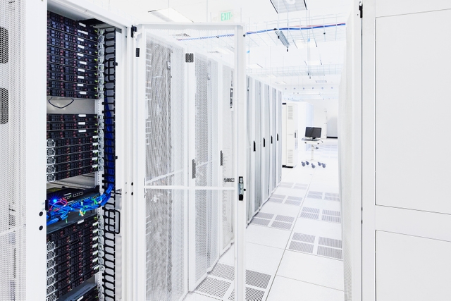 Super Micro Computer: Analyzing The Stock's Growth Potential, Risks ...