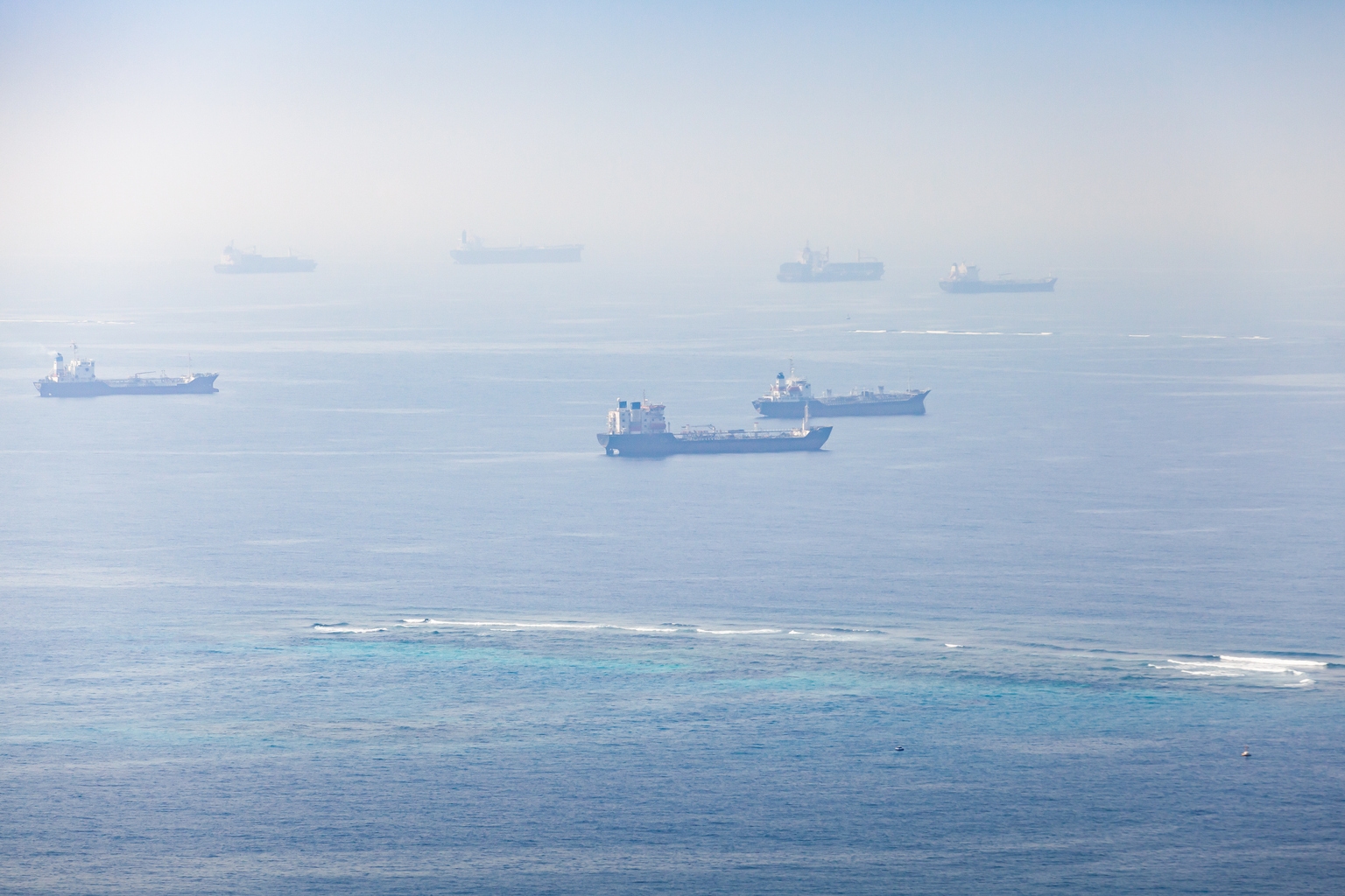 Oil rises 3% after attacks on tankers in Red Sea spur re-routes ...