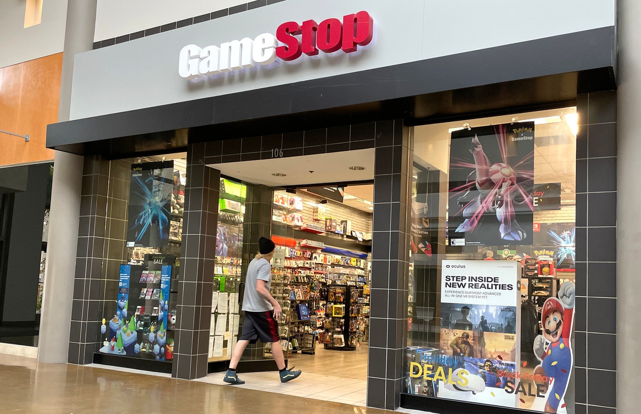 GameStop: Carl Icahn's Short Likely To Prevail in 2023 (GME) | Seeking ...