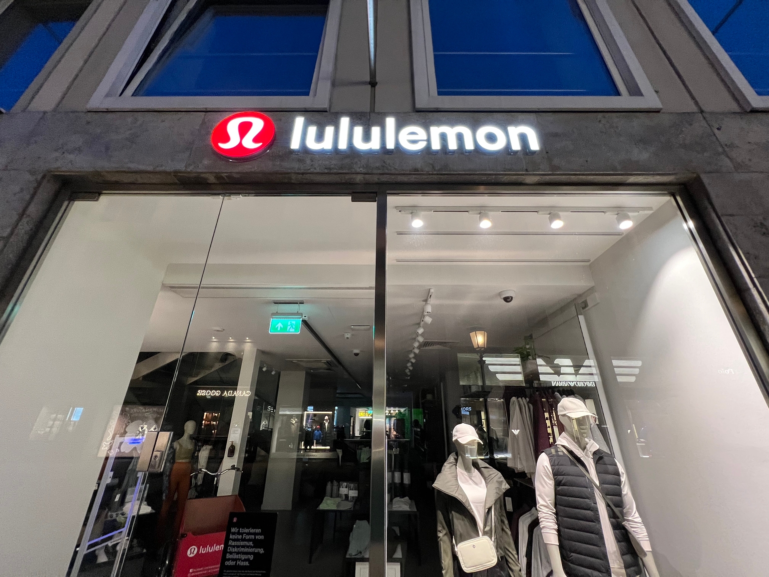 lululemon athletica: Dead Money Ahead Of Q3 Earnings (Downgrade ...