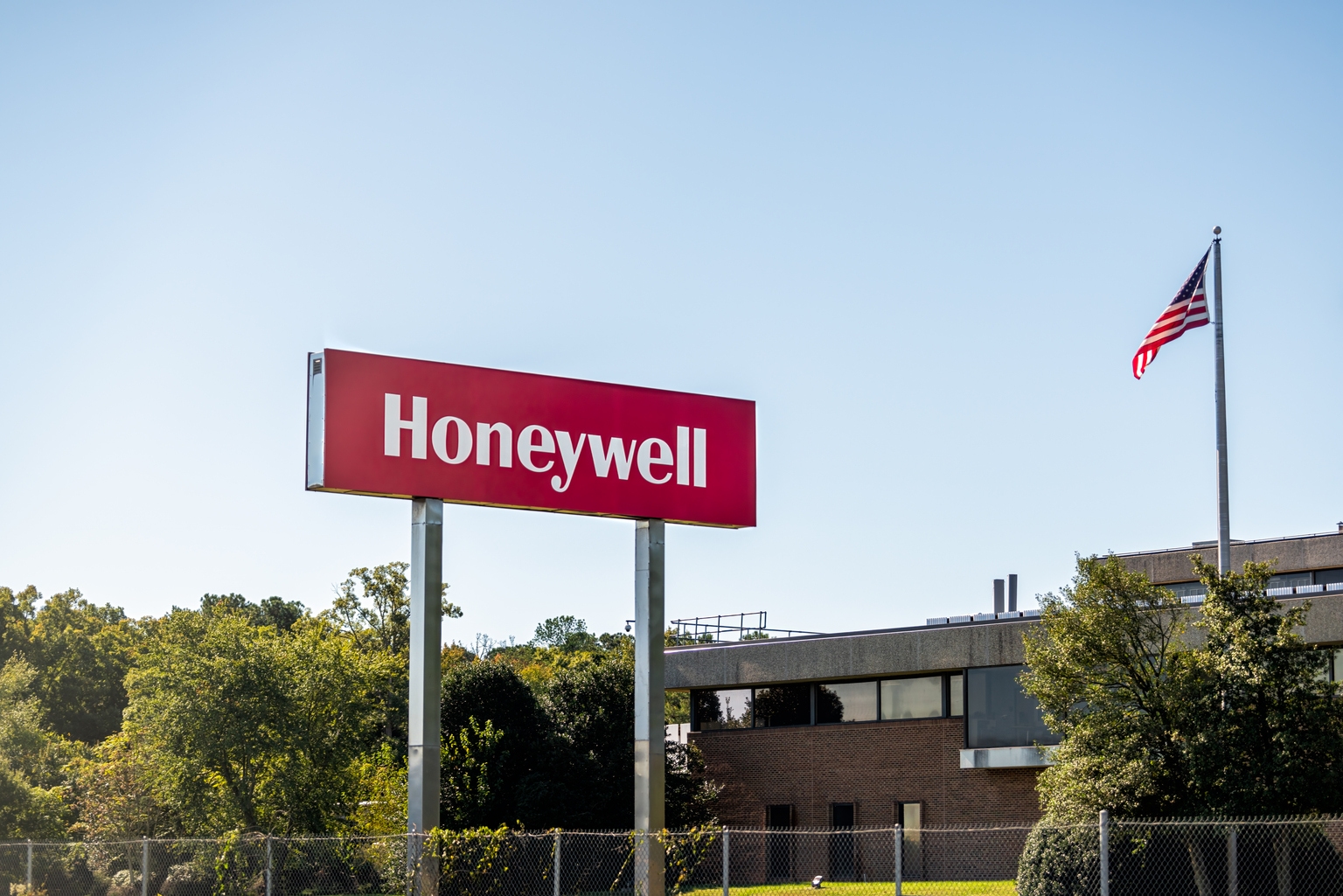 Honeywell beats estimates as orders rise, aerospace spin-off timeline ...
