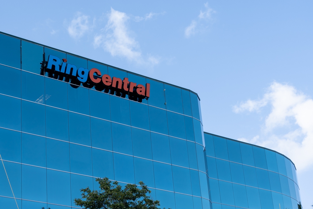 RingCentral Q2: Expanding Partnership With AT&T, Initiate With Buy ...