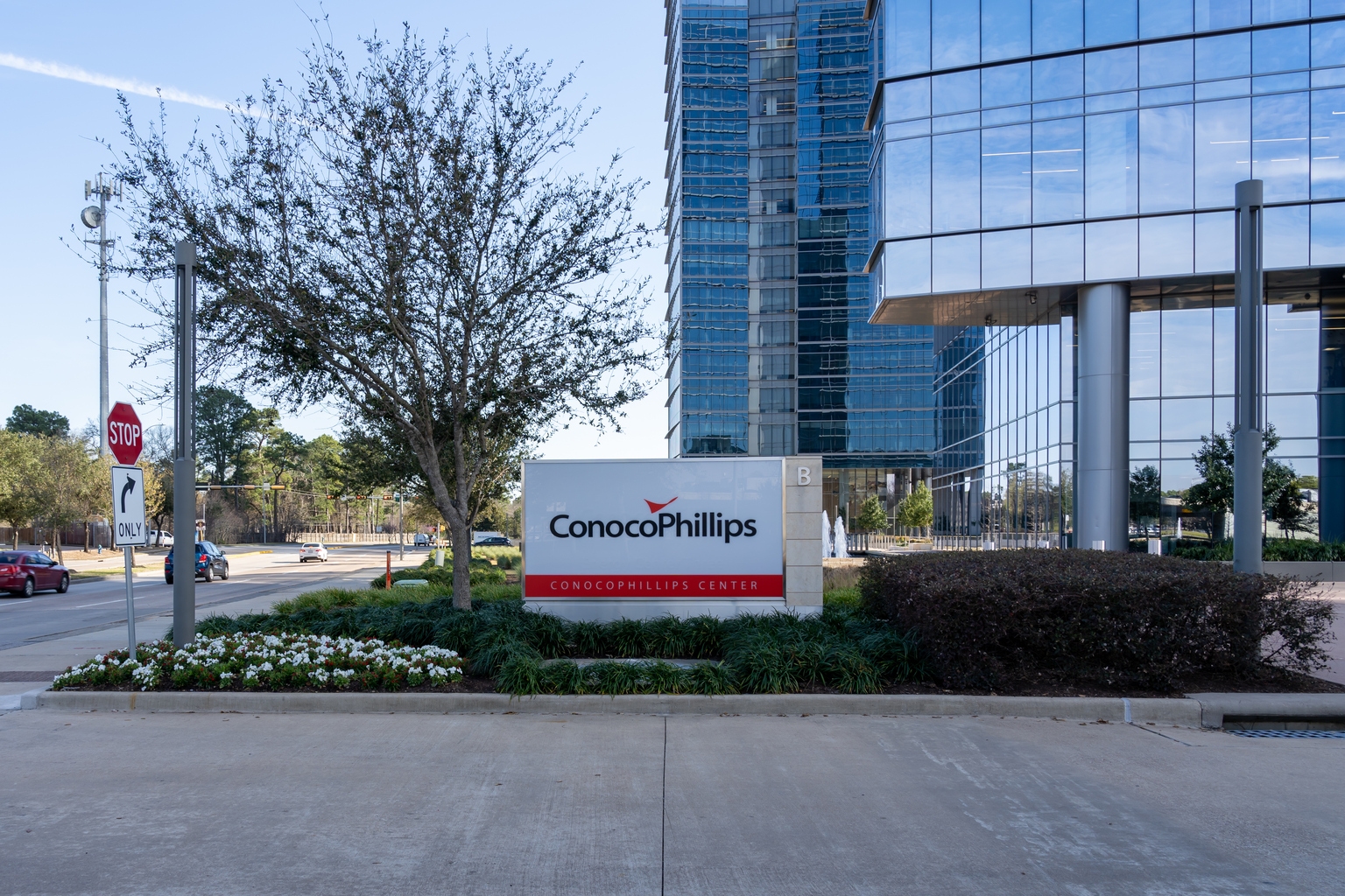 ConocoPhillips: A Solid E&P With A Strong LNG Growth Prospect (NYSE:COP ...