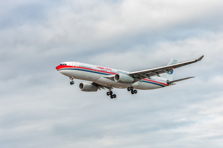 Airbus is said to be in talks to sell over 100 planes in China (Pink ...