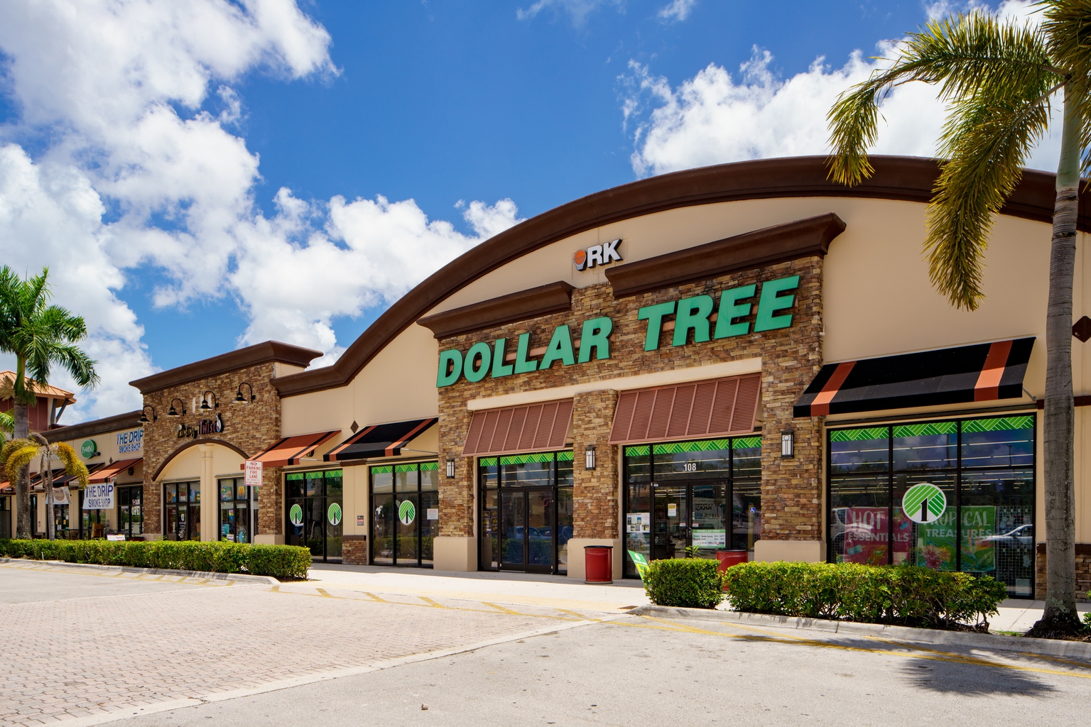 Dollar Tree Stock Lacks Growth, I'm Avoiding It (NASDAQ:DLTR) | Seeking ...