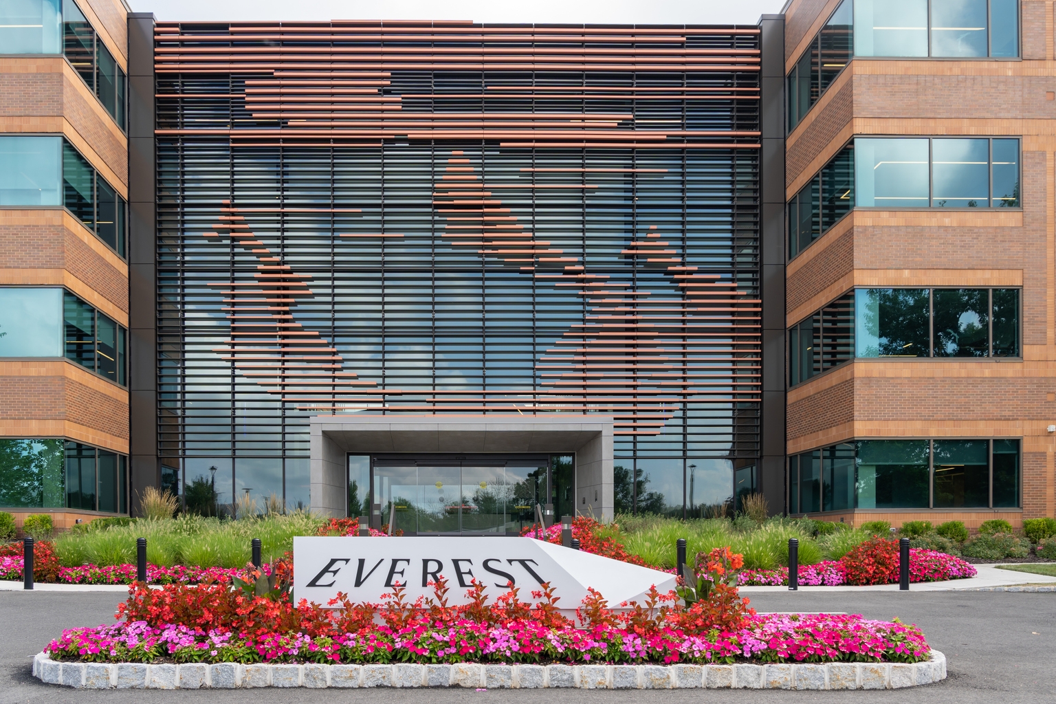Everest Reaches Peak Performance With Rising Premiums (NYSE:EG) | Seeking Alpha