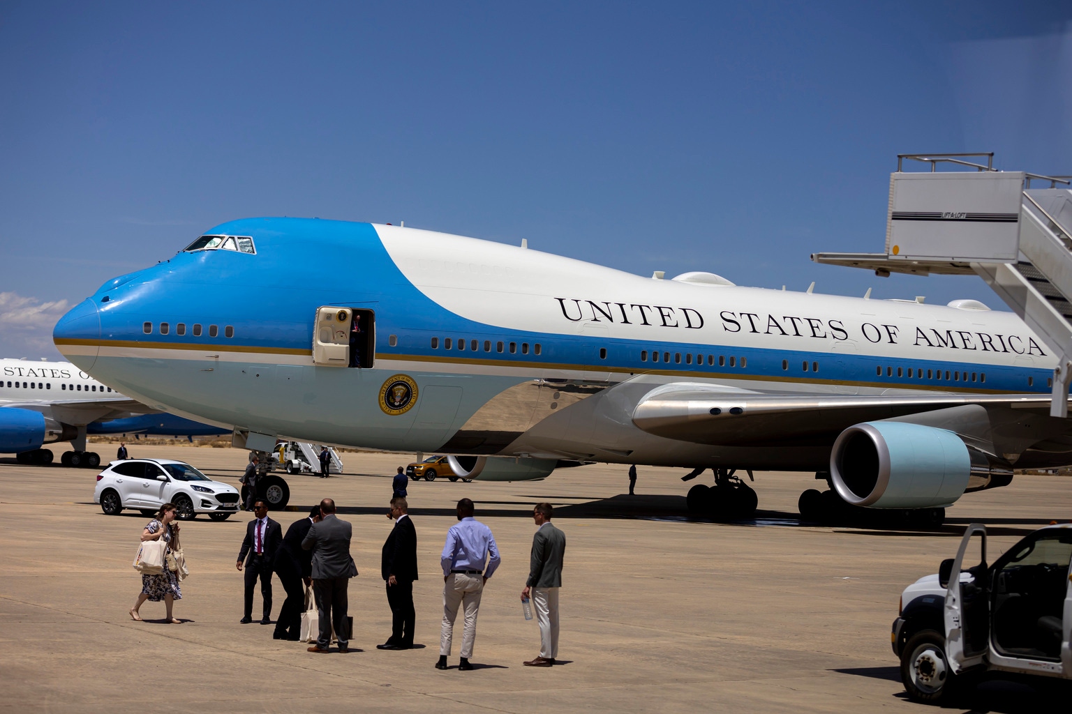 Pentagon said to investigate lapse in Boeing security on Air Force One ...