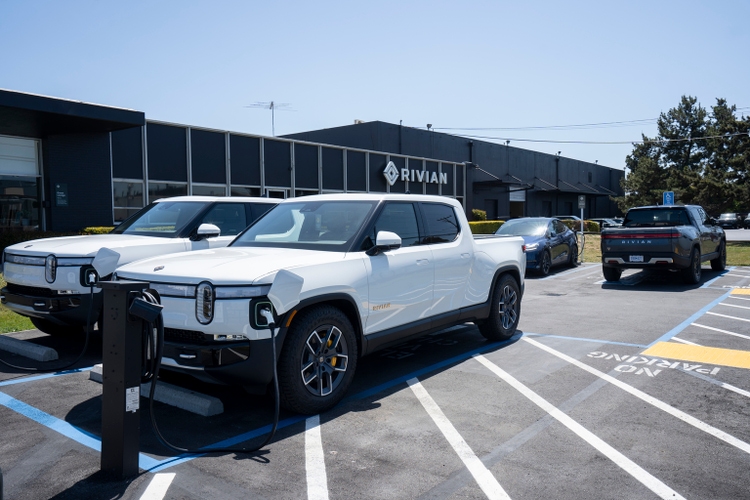 Rivian: Cash And Investments Account For 61% Of Market Value (NASDAQ ...