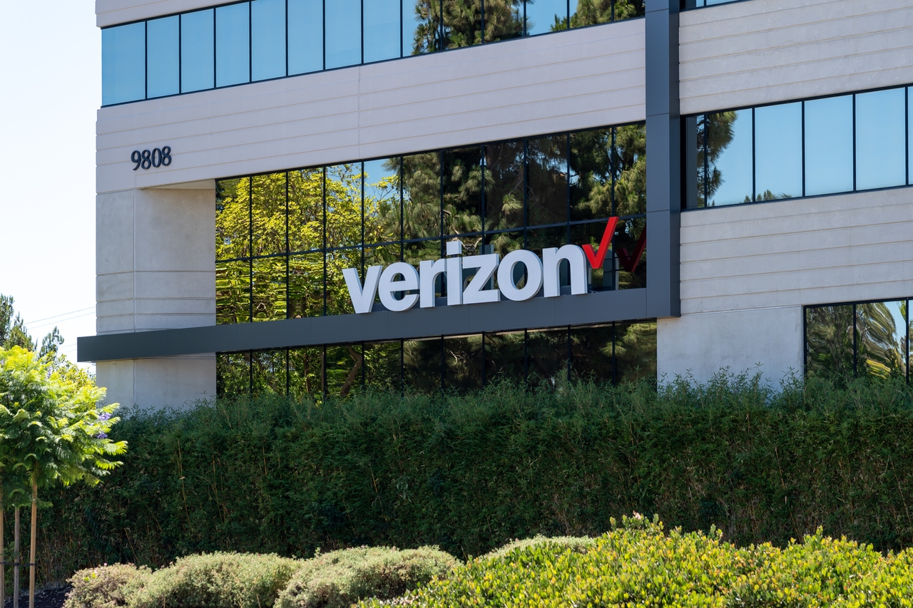 FCC approves Verizon's purchase of Frontier Communications | Seeking Alpha