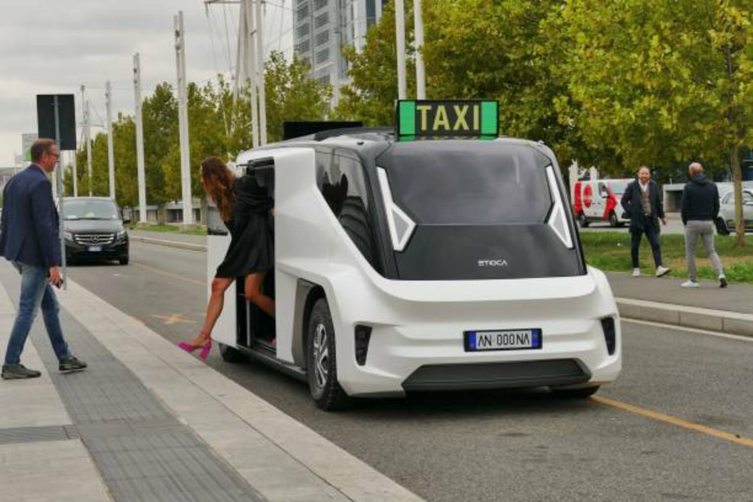 Elon Musk sets June 22 target for robotaxi launch in Austin (TSLA:NASDAQ) | Seeking Alpha