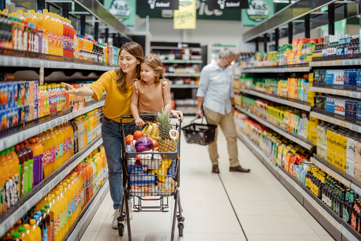Ingles Markets: Still Low-Risk And Cheap (NASDAQ:IMKTA) | Seeking Alpha