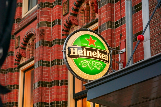 Heineken CEO Dolf van den Brink to step down (HEINY:OTCMKTS) | Seeking ...