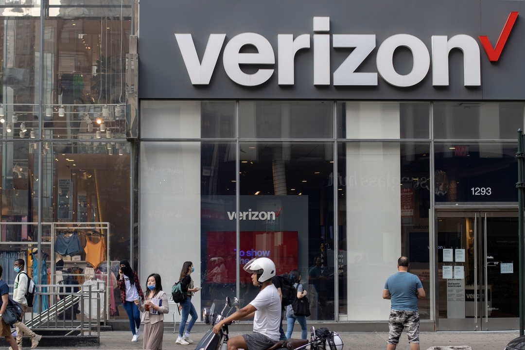 Verizon's New CEO Makes Swift And Long Overdue Changes - A Buy Is ...