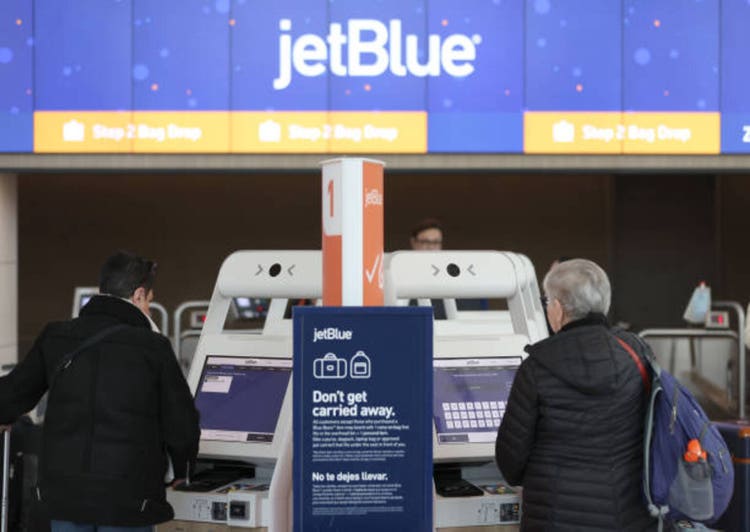 JetBlue hikes checked bag fees as jet fuel prices soar | Seeking Alpha