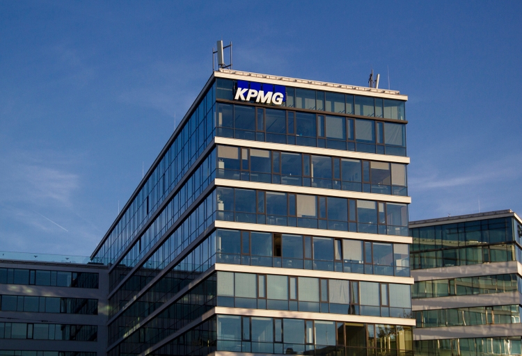 KPMG drops Canopy Growth citing control over financial reporting ...