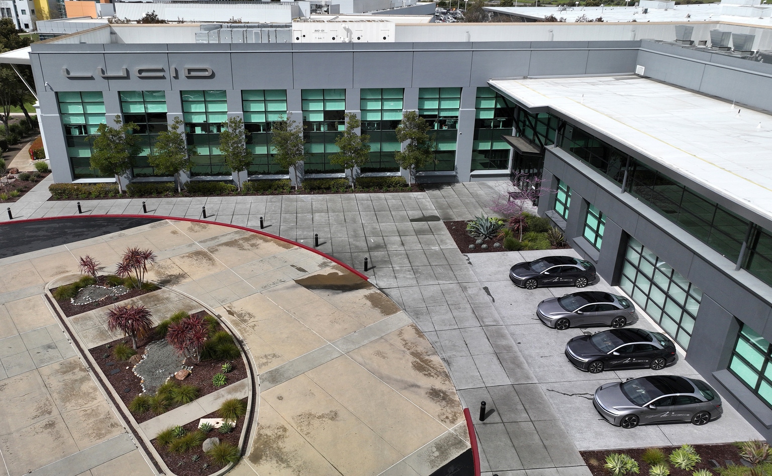 Is Lucid Stock A Sell After Q3 Earnings? (NASDAQ:LCID) | Seeking Alpha