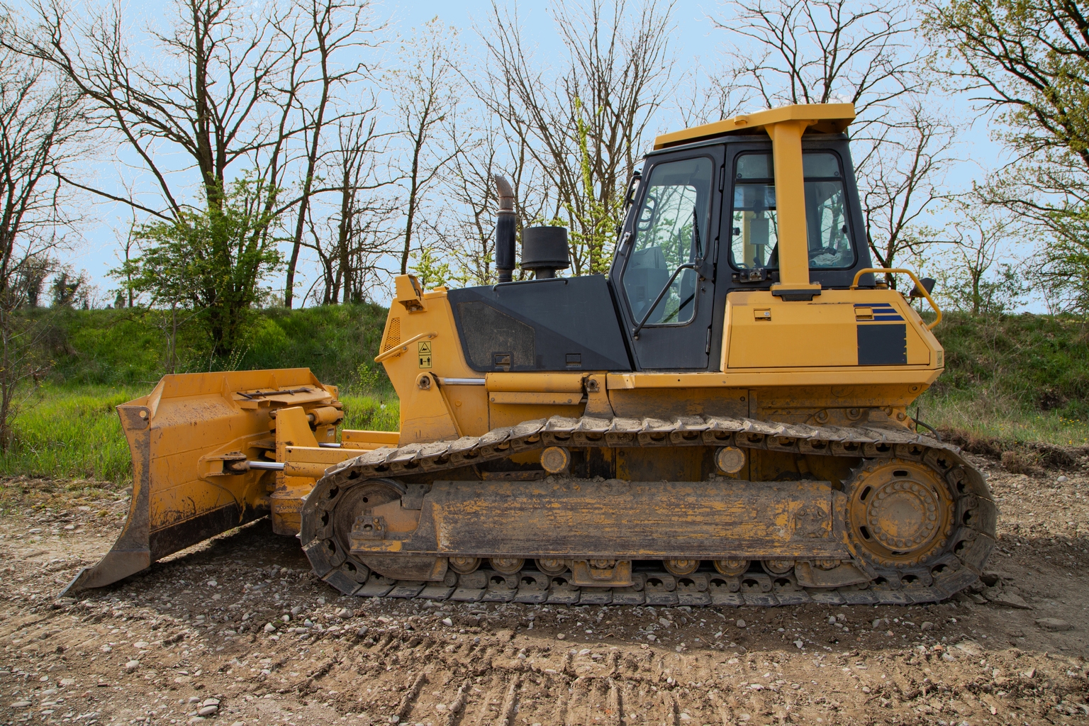Caterpillar Stock: Higher Short-Term Risks; Still A Buy (CAT) | Seeking ...