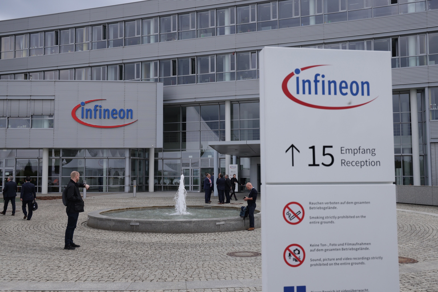 Infineon: Still Trading At A Significant Discount - 47% Upside (OTCMKTS ...