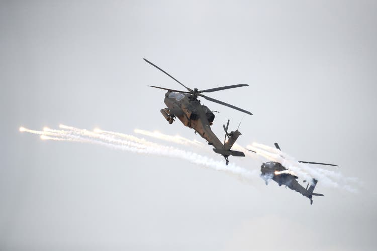 Boeing flies latest AH-64E Apache for first time (NYSE:BA) | Seeking Alpha Boeing flies latest AH-64E Apache for first time (NYSE:BA) | Seeking Alpha