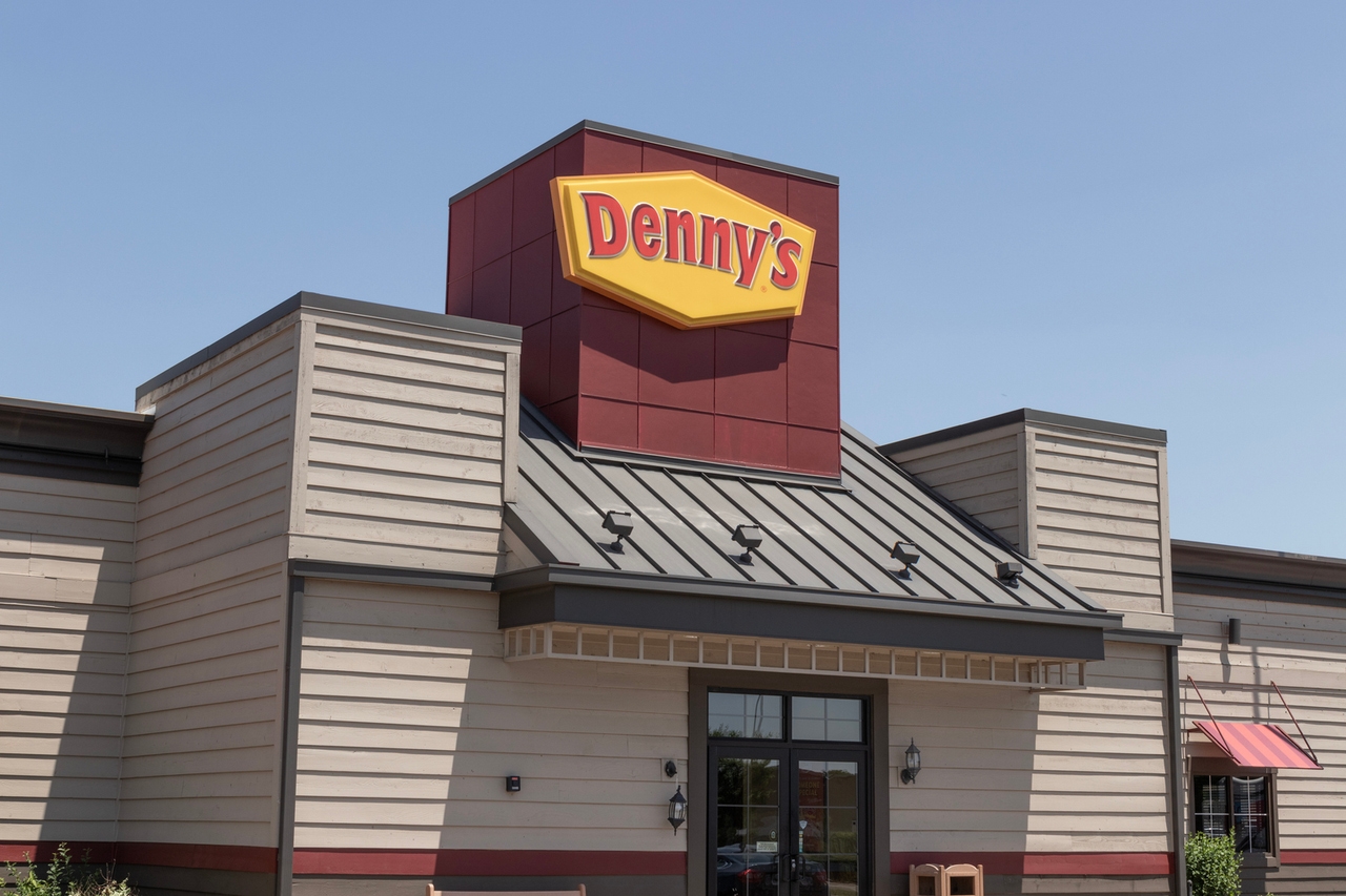 Denny's: Hitting A 'Grand Slam' May Take Longer Than You Think (NASDAQ ...