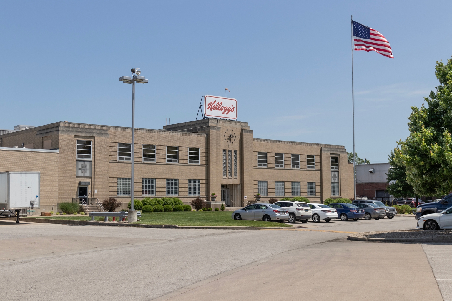 Kellanova stock nears session high amid report TOMS Capital takes ...