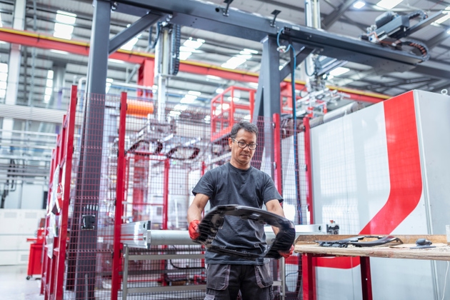 Core Molding Technologies Looks For A Good 2026/27 But Remains ...